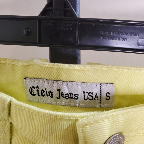 Cielo | Shorts | Cielo Jeans Usa Juniors Yellow Cuffed High Small ...